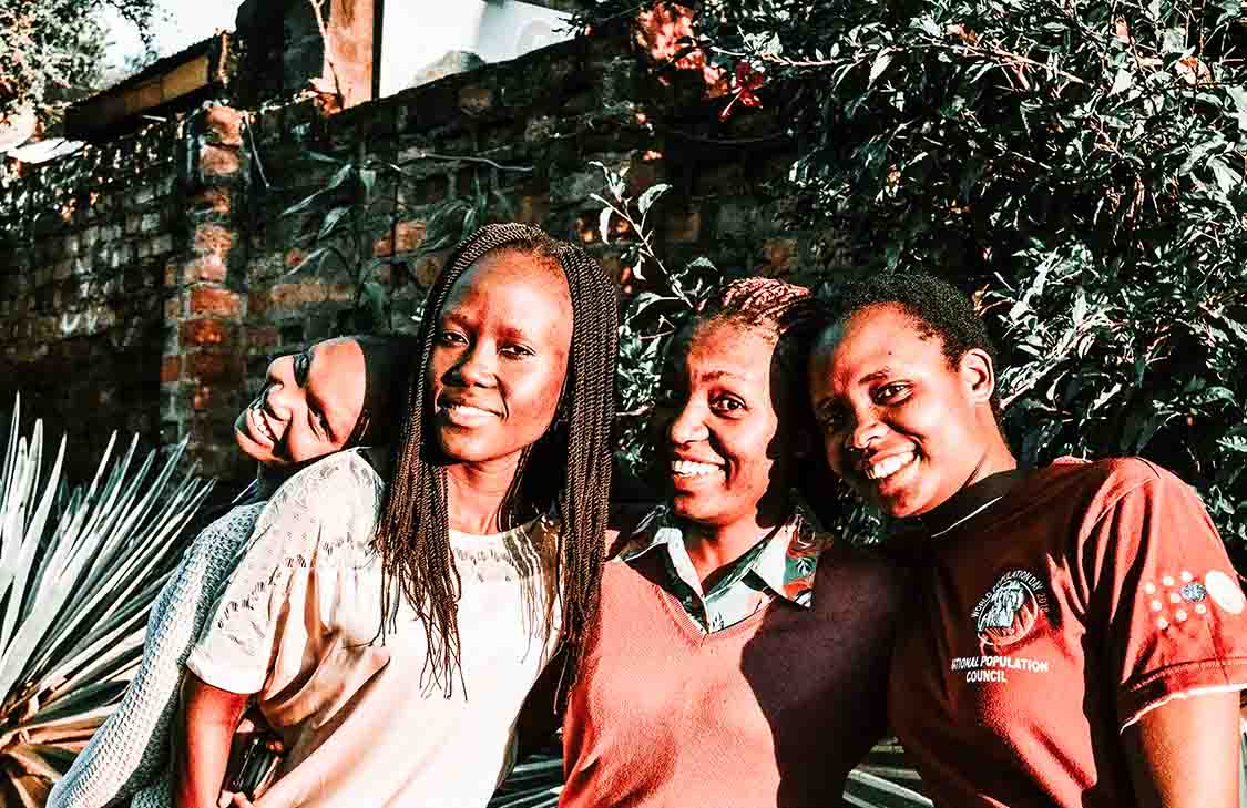 Prayer Lifeline: November 2022 - World Gospel Mission